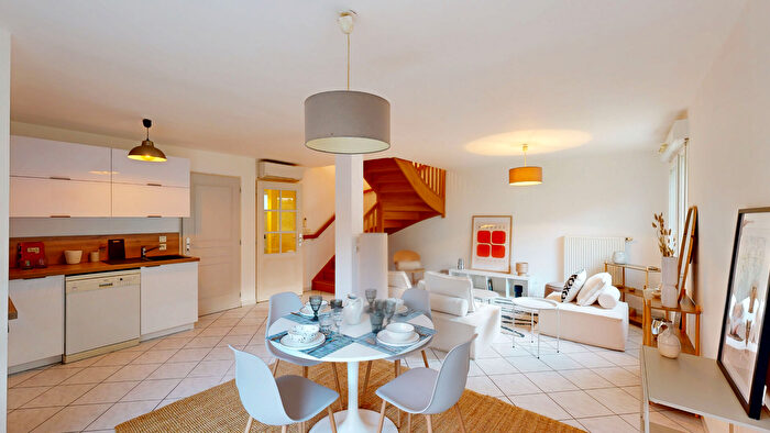 Maison à vendre - Besançon, Bregille, Prés de Vaux - 5 pièces - 4 chambres