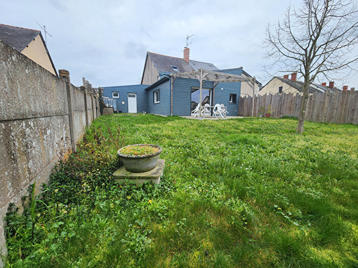 Maison à vendre - Combrée - 4 pièces - 3 chambres