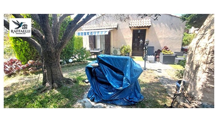 Maison à vendre - Fréjus, Fréjus Plage - 5 pièces - 4 chambres