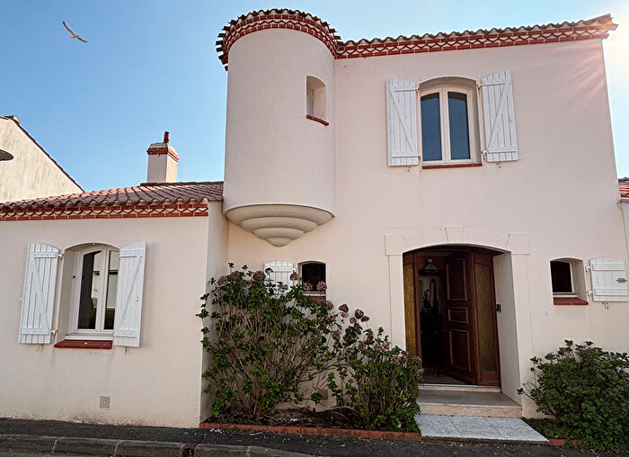 Maison à vendre - Saint-Gilles-Croix-de-Vie - 5 pièces - 3 chambres