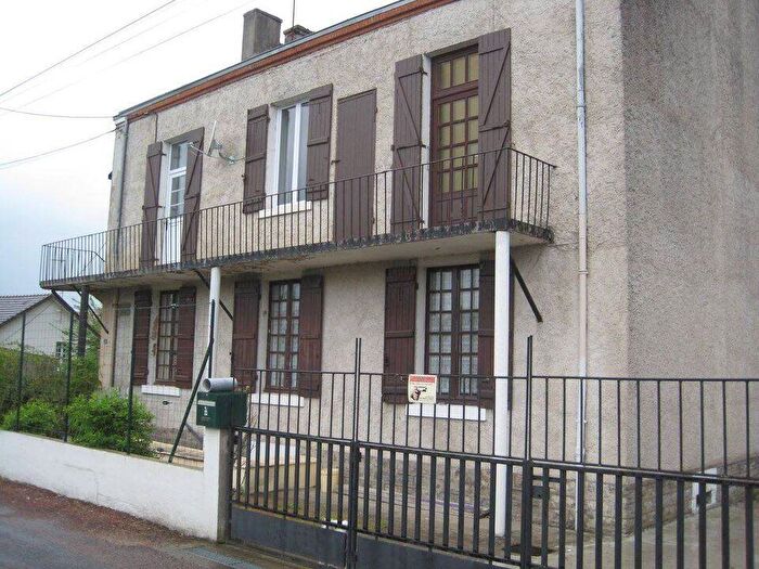 Zone d'Activité, Montceau-les-Mines : Appartement 4 pièces à louer