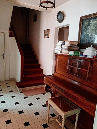 Maison 6 pièces à vendre à Noyon, Centre-ville
