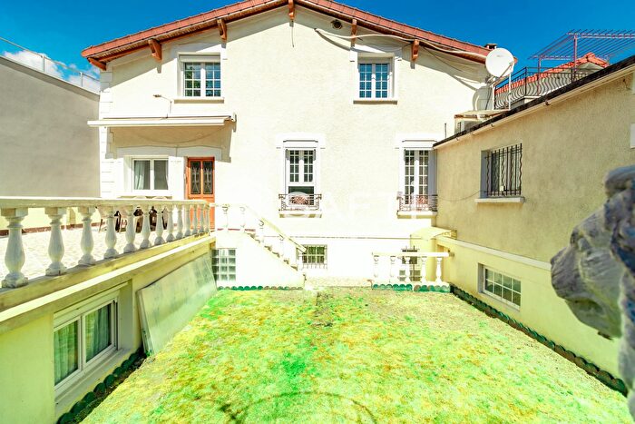 Maison à vendre - Viroflay, Rive Droite, Gare - 8 pièces - 5 chambres