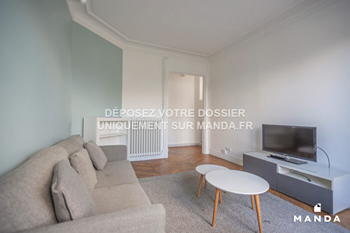 Appartement à louer - Paris e , Belleville, Saint-Maur - 2 pièces - 1 chambre