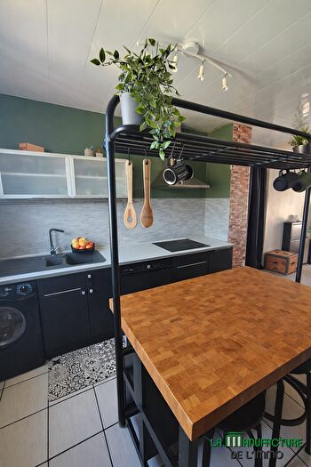 Appartement à vendre - La Ricamarie - 3 pièces - 2 chambres