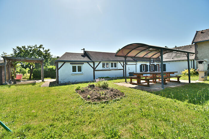 Maison à vendre - Les Autels-Villevillon - 4 pièces - 3 chambres