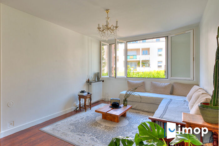 Issy-les-Moulineaux, Les Iles, La Ferme : Appartement 4 pièces à vendre