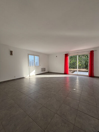 Maison à louer - Mas-de-Londres - 4 pièces - 3 chambres