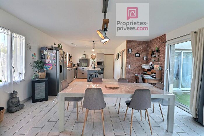 Maison 6 pièces à Tonnay-Charente, à vendre