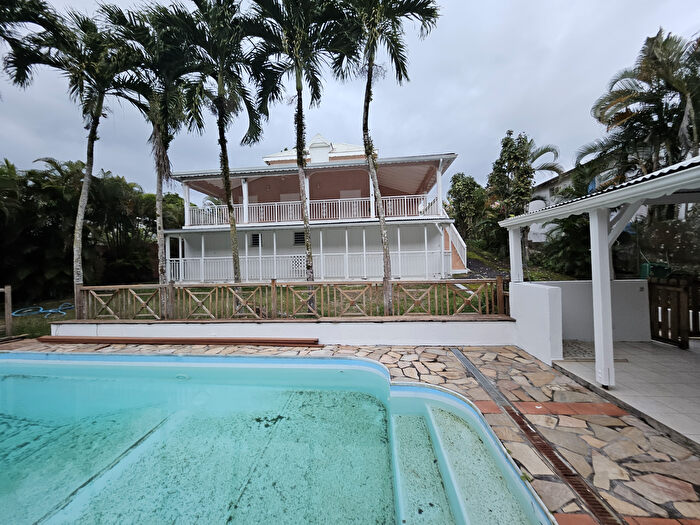 Maison à vendre - Baie-Mahault - 6 pièces - 5 chambres