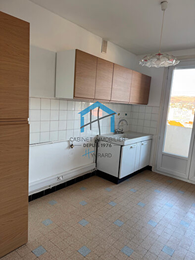 Appartement à louer - Saint-Chamond, La Valette, Croix Berthaud, Saint-Martin - 2 pièces - 1 chambre