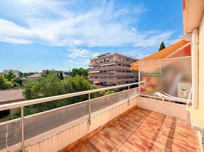 Saint-Laurent-du-Var, Bord de Mer, Port de Plaisance : Appartement 2 pièces à vendre