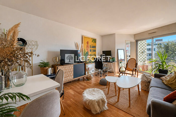 Boulogne-Billancourt, Jean Jaurès, Reine : Appartement 2 pièces à vendre