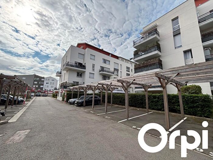 Trappes, Jean Macé : Appartement 2 pièces à louer