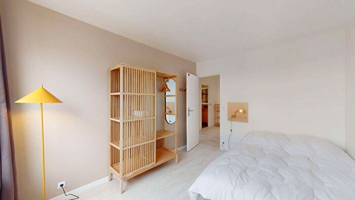 Olympiades-Choisy, Paris 13ème arrondissement : Appartement 1 pièce à louer