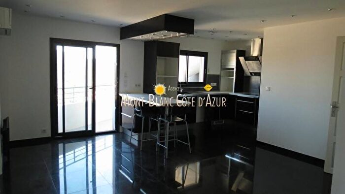 Appartement à louer - Sainte-Maxime - 3 pièces - 2 chambres