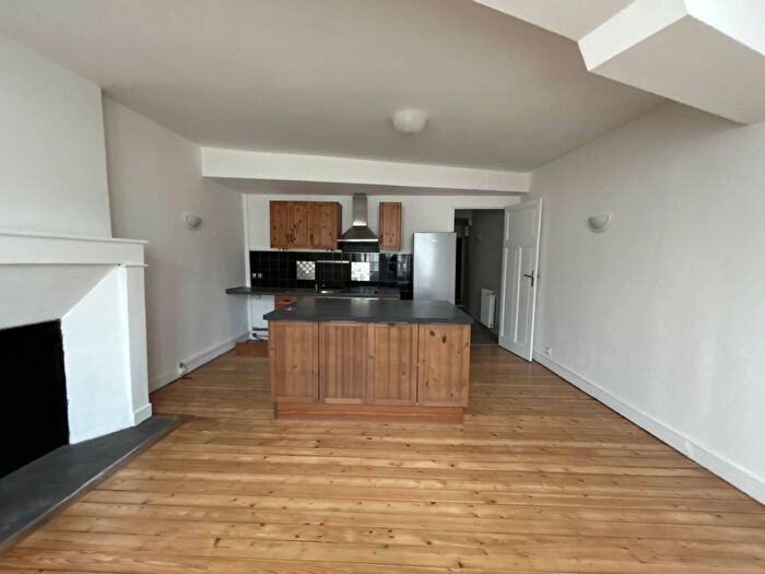 Appartement à louer - Centre Ville, Reims - 4 pièces - 2 chambres