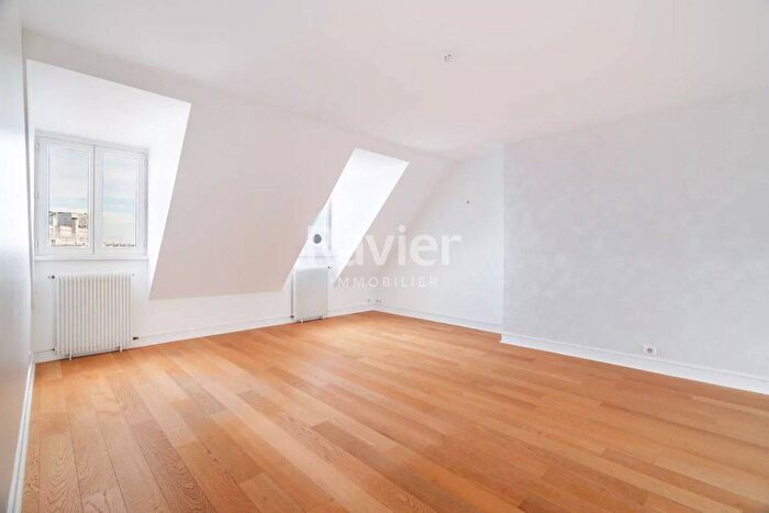 Gros Caillou, Paris 7ème arrondissement : Appartement 3 pièces à louer