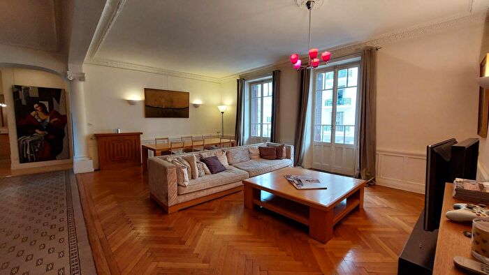 Appartement à vendre - Annecy, Centre-ville, Vieille ville, Marquisats - 5 pièces - 4 chambres