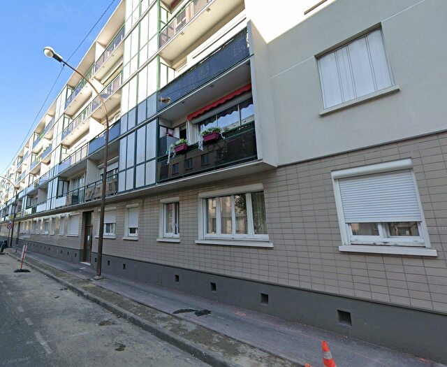 Livry-Gargan, Centre-ville : Appartement 1 pièce à vendre