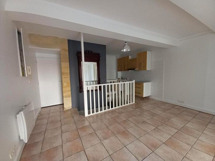 Appartement à louer - Bordeaux, Victoire, Sainte-Eulalie - 4 pièces - 3 chambres