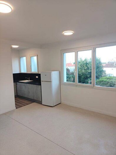 Le Bourg sous la Roche-Coteau, La Roche-sur-Yon : Appartement 2 pièces à louer