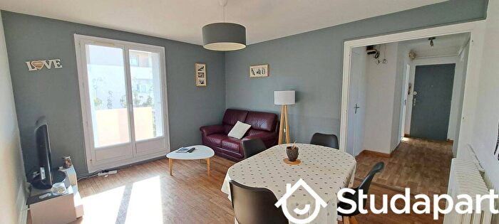 Centre, Angers : Appartement 1 pièce à louer