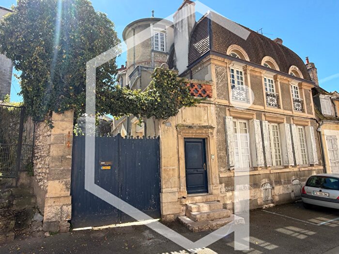 Maison 11 pièces à vendre - Cosne-Cours-sur-Loire