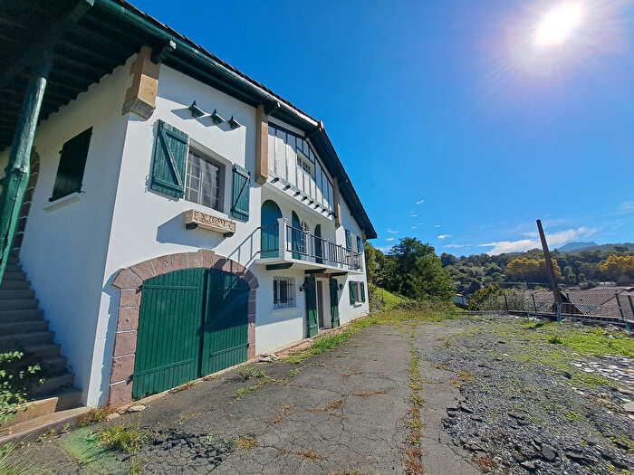 Maison à vendre - Urrugne - 8 pièces - 5 chambres