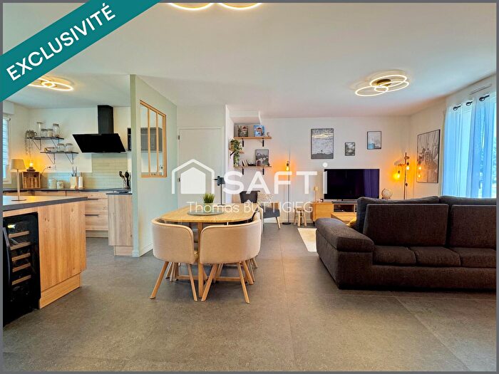 Maison 4 pièces à Montbert, à vendre