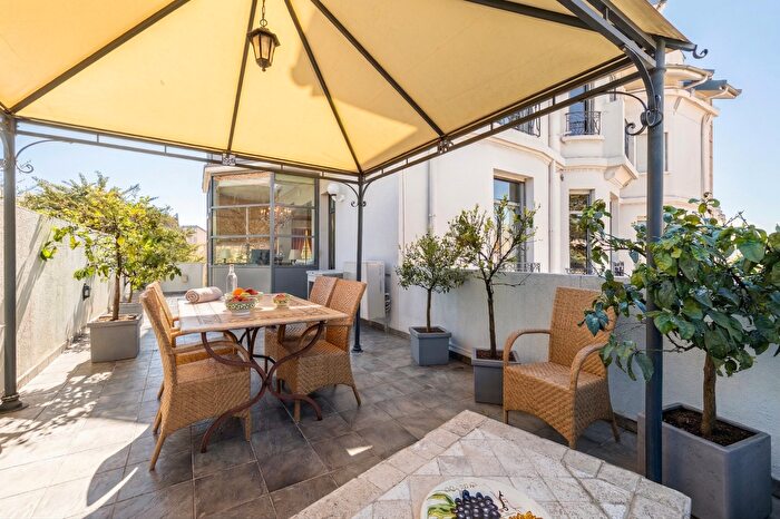 Appartement à vendre - Cannes, Prado, République - 5 pièces - 3 chambres