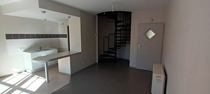 Appartement à louer - Brusque - 4 pièces - 3 chambres