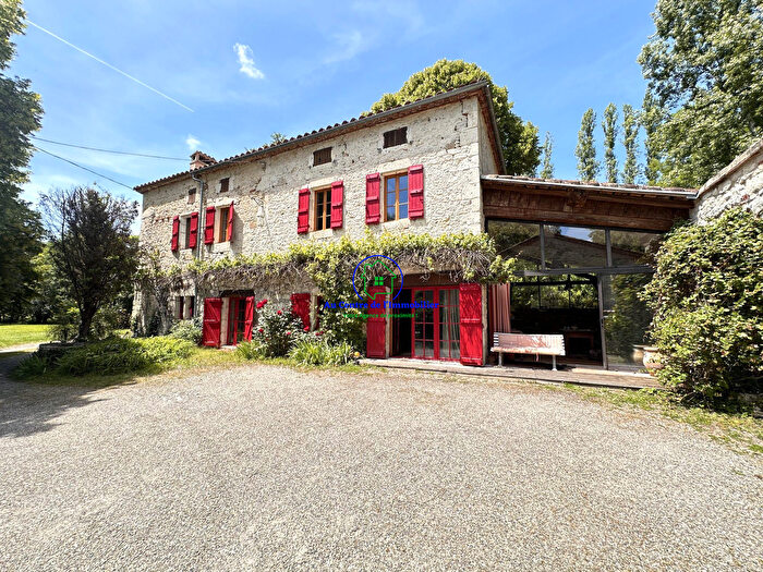 Maison 8 pièces à Bajamont, à vendre
