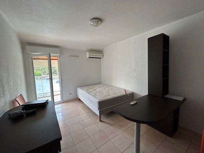 Les Plantades-Pierrascas, La Garde : Appartement 1 pièce à louer