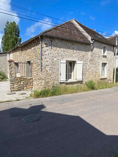 Maison 5 pièces à louer à Corbreuse