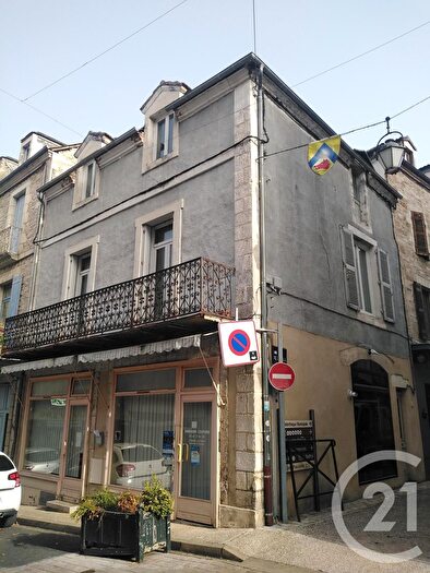 Maison à vendre - Souillac - 6 pièces - 3 chambres