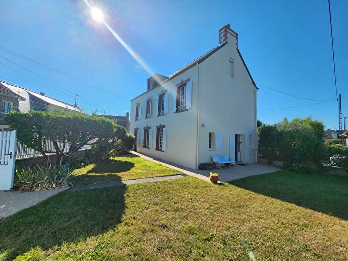 Maison à vendre - Quettehou - 5 pièces - 4 chambres