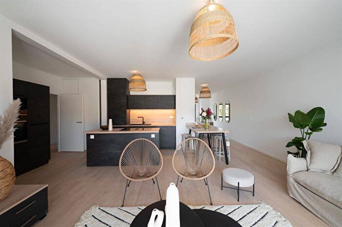 Centre Ville, Reims - Appartement 4 pièces à louer