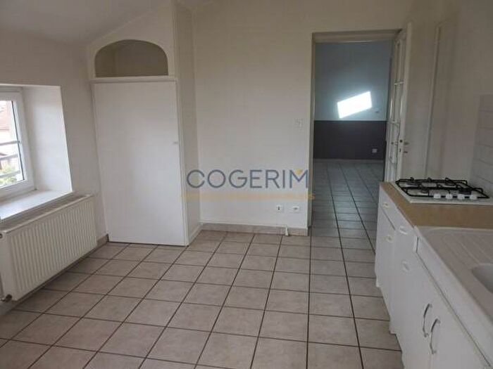 Appartement à louer - centre Ville-La Chartonnière-La Barre, Villefranche-sur-Saône - 1 chambre
