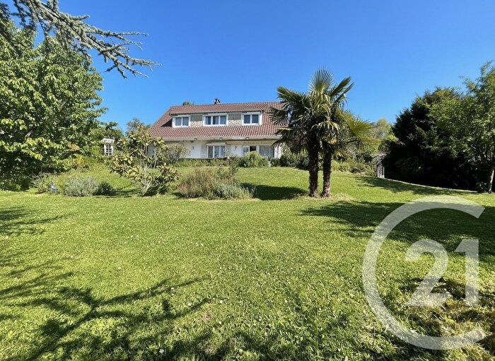 Mézy-sur-Seine : Maison 6 pièces à vendre