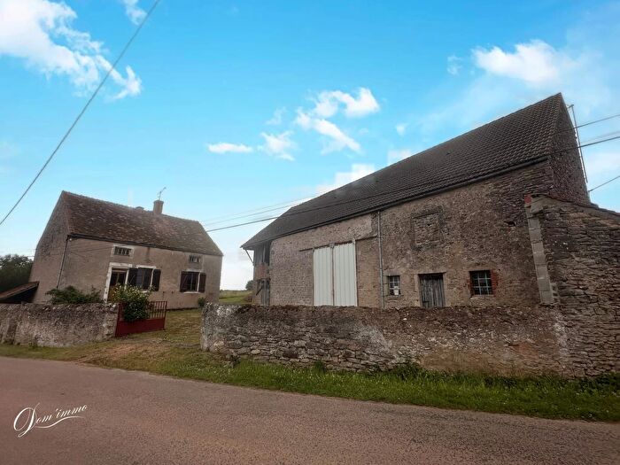 Maison à vendre - Dompierre-en-Morvan - 3 pièces - 1 chambre