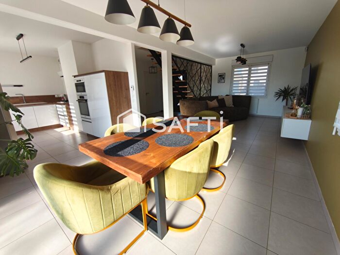 Maison à vendre - Ferques - 5 pièces - 3 chambres