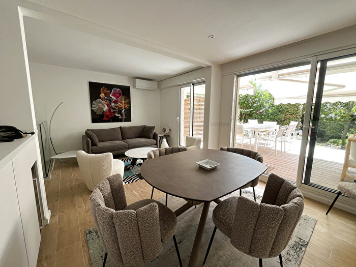 Appartement à vendre - Saint-Tropez, Pilon, Bourgade, Les Lices - 4 pièces - 2 chambres