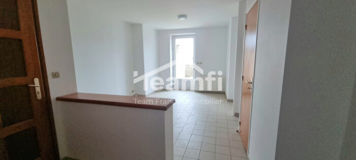 Appartement à louer - Plounévez-Moëdec - 4 pièces - 2 chambres