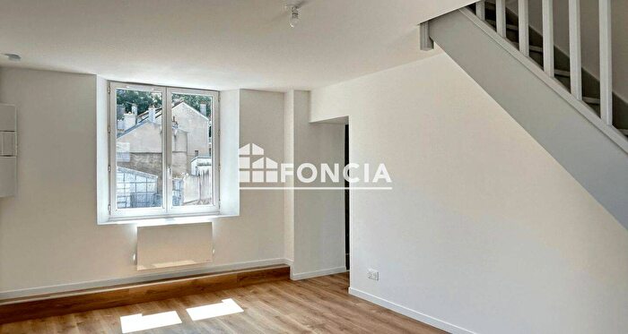 Bois Matar, Villeneuve-Saint-Georges : Appartement 3 pièces à louer