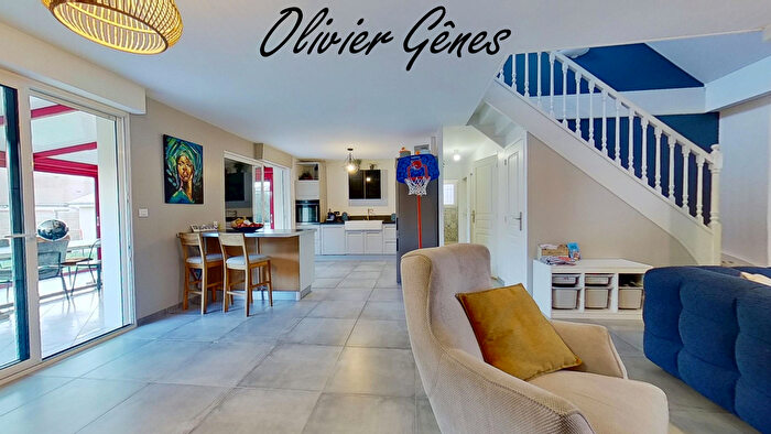 Maison à vendre - La Chapelle-Saint-Aubin - 6 pièces - 4 chambres