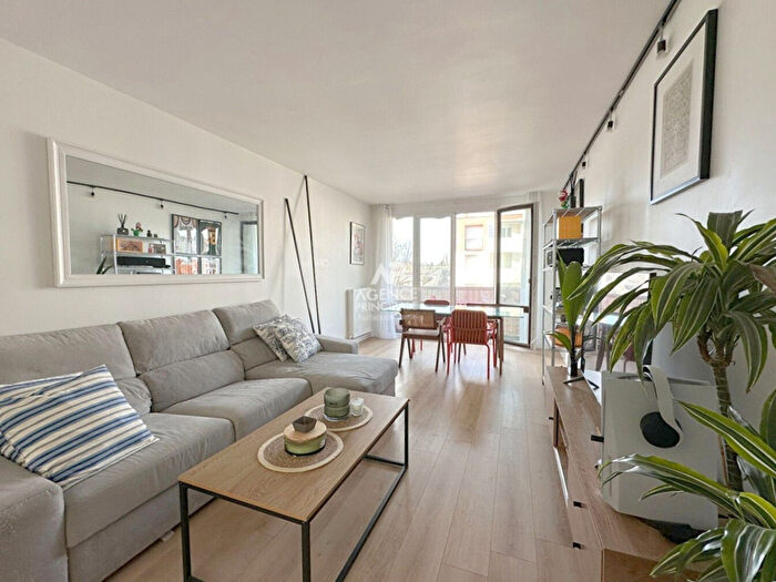 Appartement à vendre - Chaville, Ursine - 3 pièces - 2 chambres