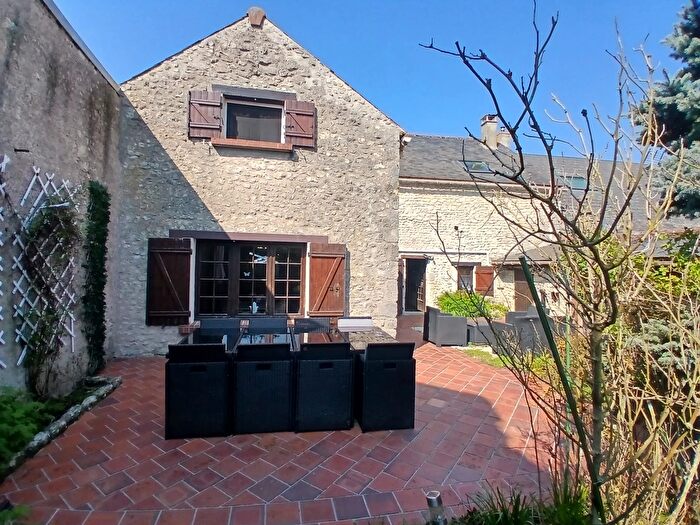 Maison à vendre - Janville - 4 pièces - 3 chambres