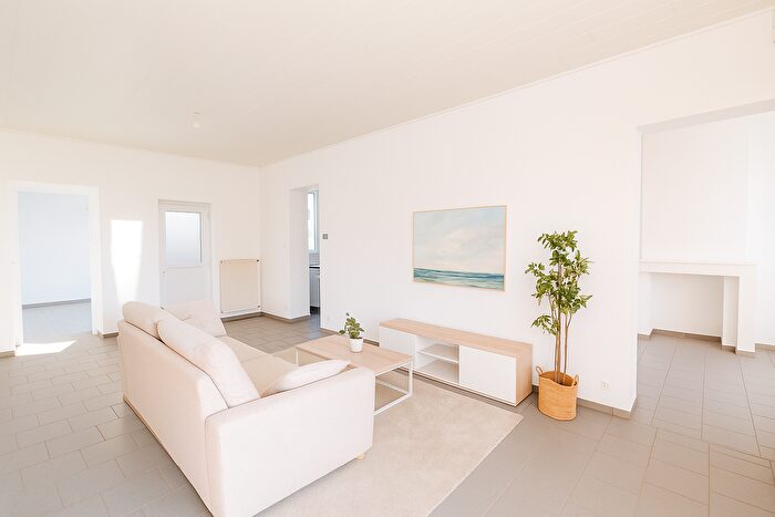 Maison à vendre - Pérenchies - 7 pièces - 4 chambres