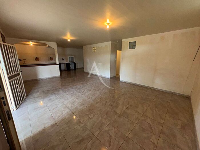 Maison à louer - Cayenne - 4 pièces - 3 chambres